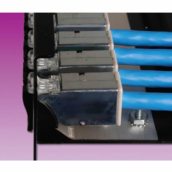 Panneau de brassage TERA-MAX angulaire, noir - SIEMON